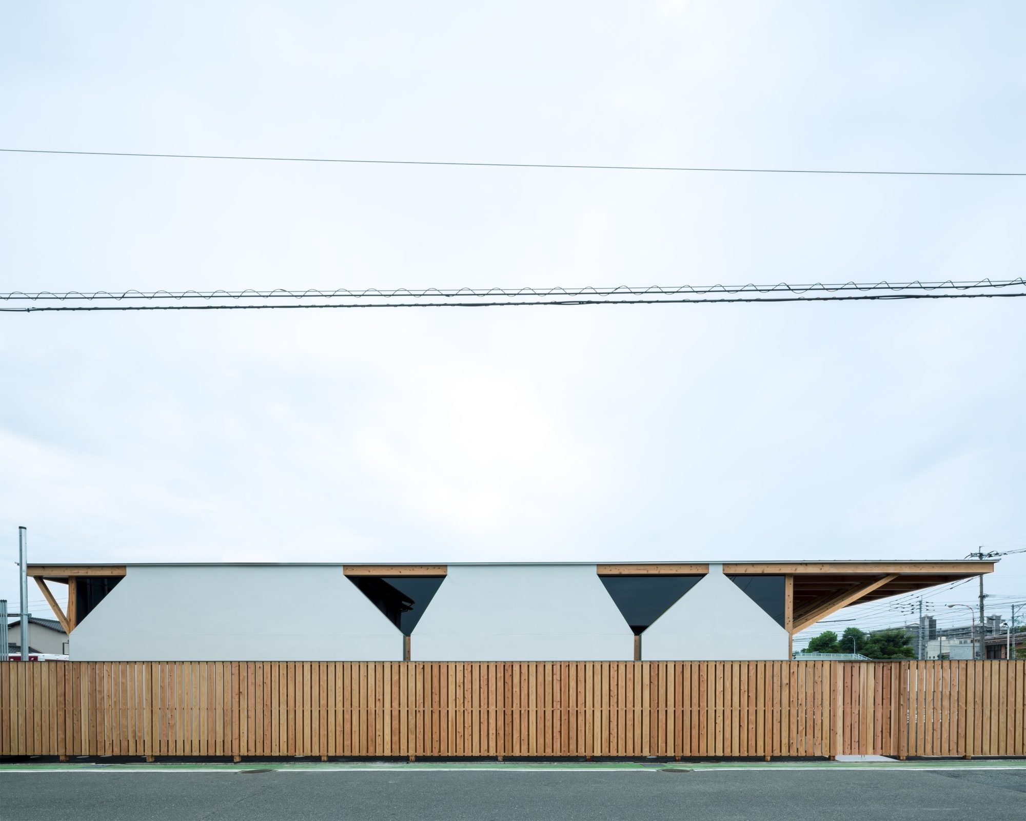 SAKURA PASSAGE FUNERAL HALL – XYZ structure 一級建築士事務所