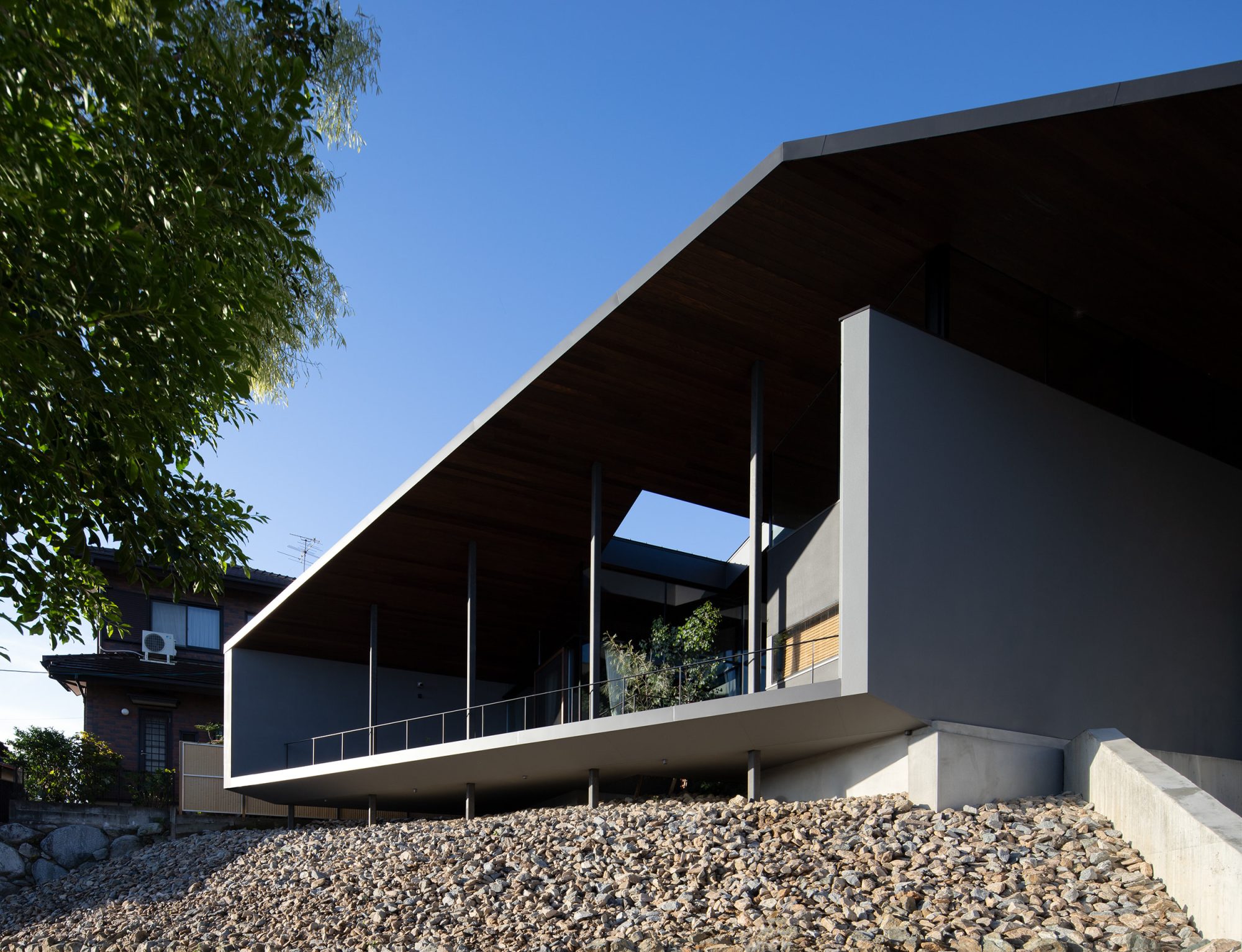 肥田邸 – XYZ structure 一級建築士事務所