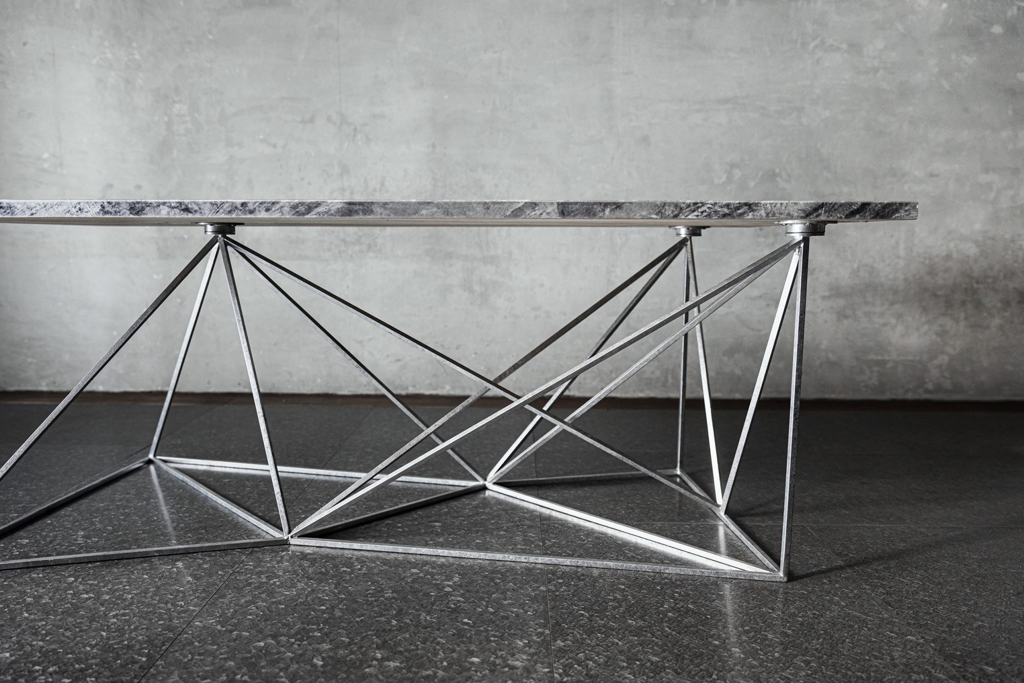 I Table – XYZ structure 一級建築士事務所