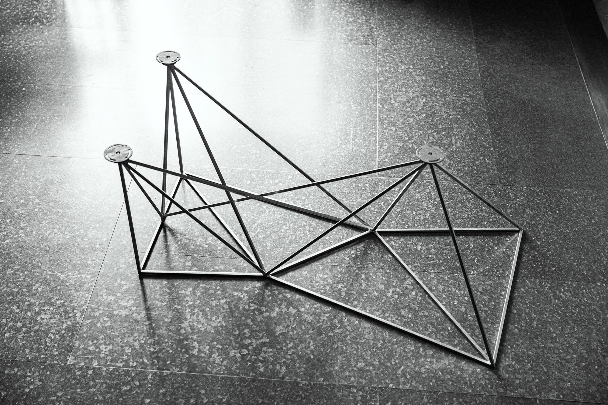 I Table – XYZ structure 一級建築士事務所